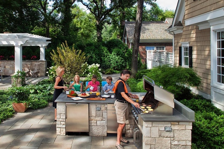 Barbecue en pierre pour équiper la cuisine d'été en 35 idées originales ...