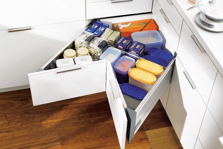 Meuble d'angle cuisine moderne et rangements rotatifs en 35 photos