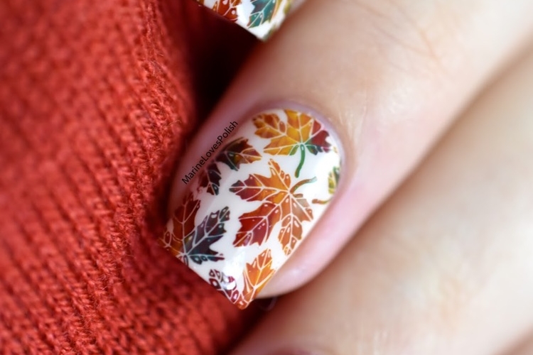 Nail art feuille d'automne : les meilleures idées à copier