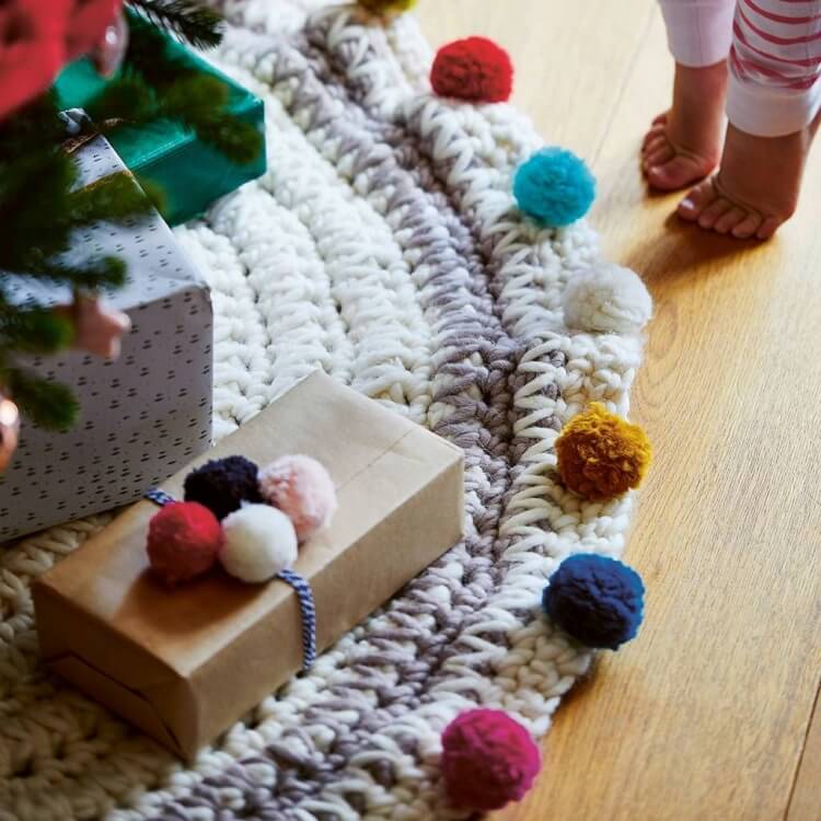 Déco Noël pompons à faire avec les enfants - idées et tutoriels