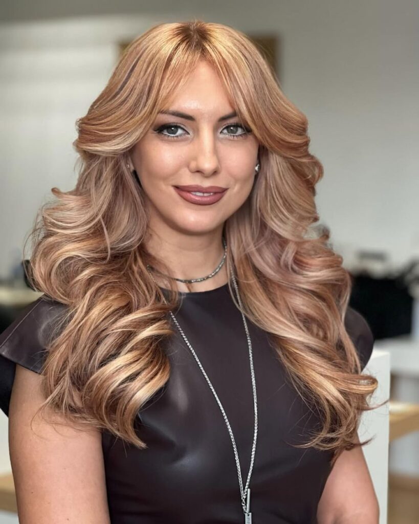 Coloration mocha mousse : la tendance chic de l’automne